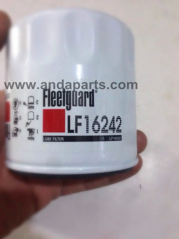 Good Quality Fleetguard Fuel Filter LF16242